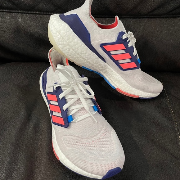 adidas Originals | Shoes | Adidas Ultra Boost 22 Running Shoes Size 9 ...
